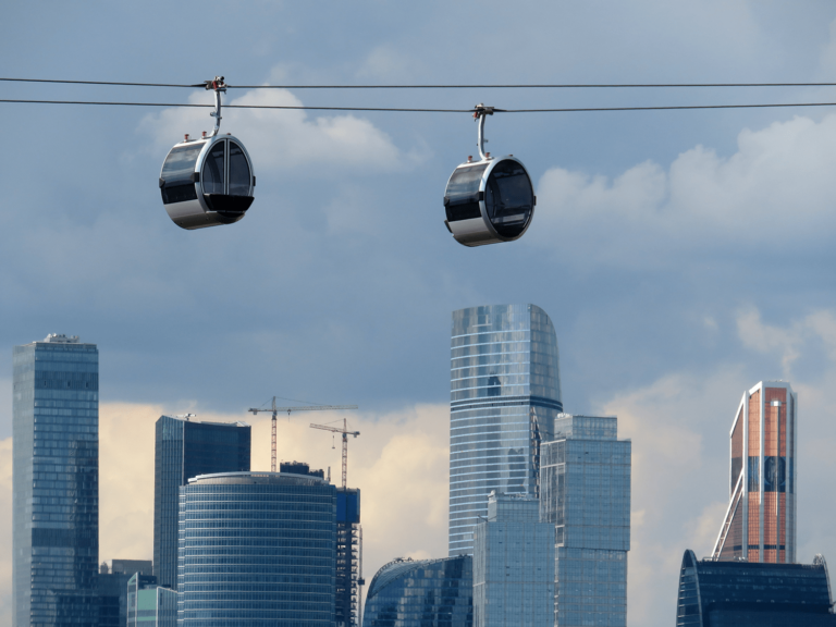 Le transport par câble aérien en milieu urbain - CARA - CARA